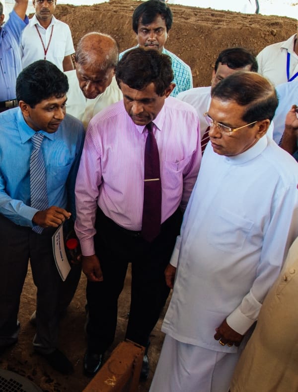 Sri Lankan President visits IWMI project site - IWMI
